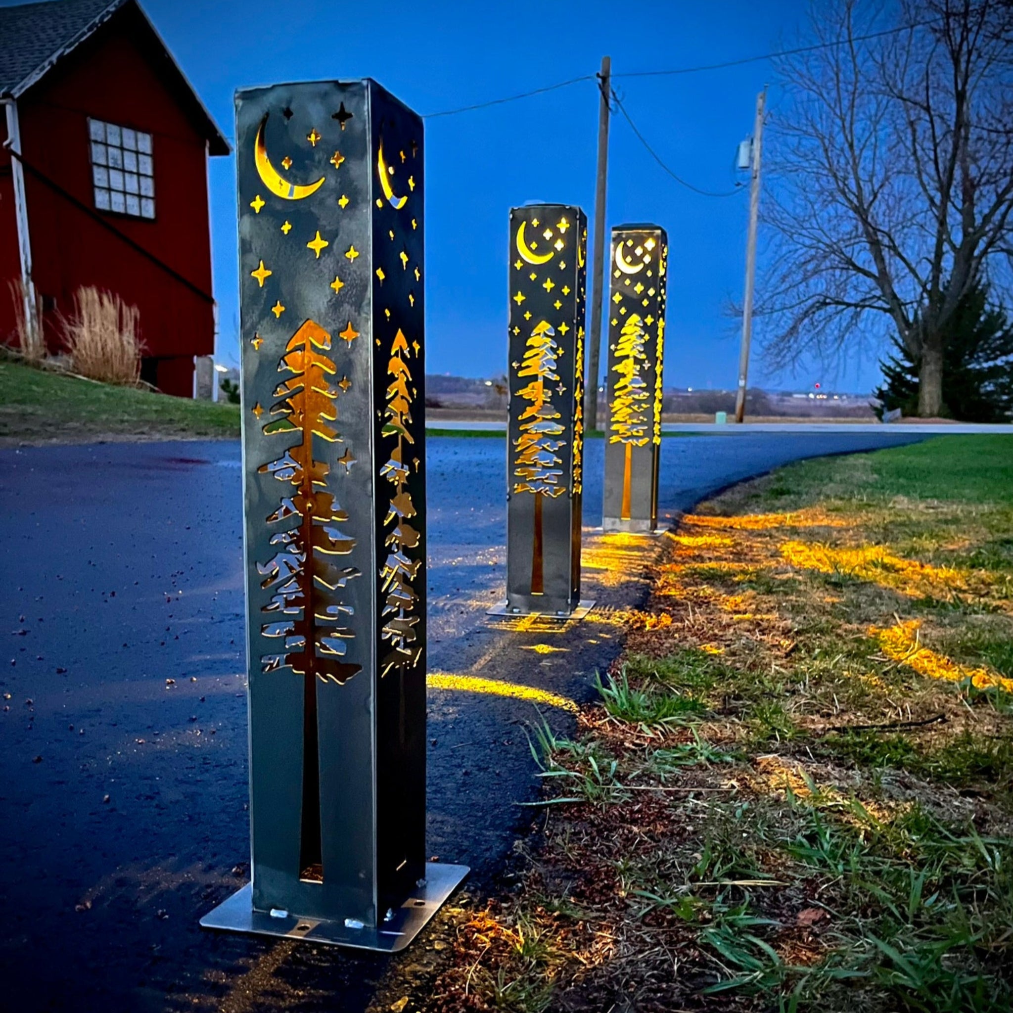 Garden Column – Pine Trees & Night Sky Design - Solar Light