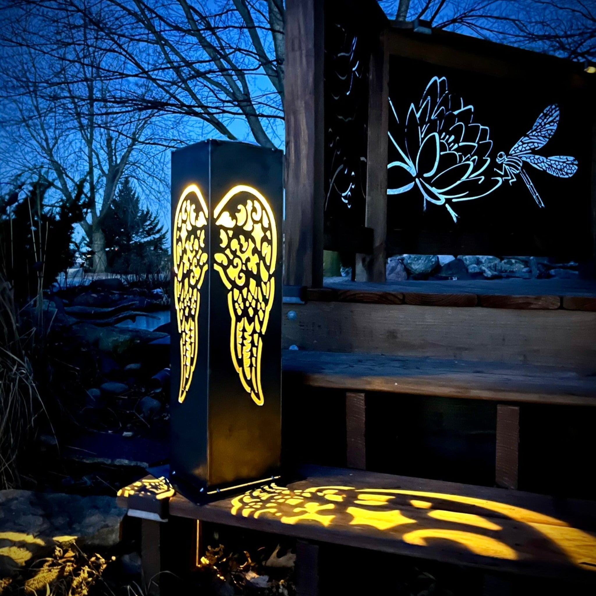 Garden Pillar - Angel Wings - Solar Light Included